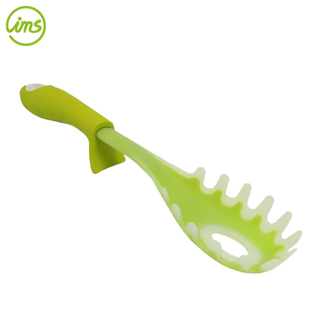 Silicone Pasta Server with Built-In Stand – Heat Resistant Nonstick ...